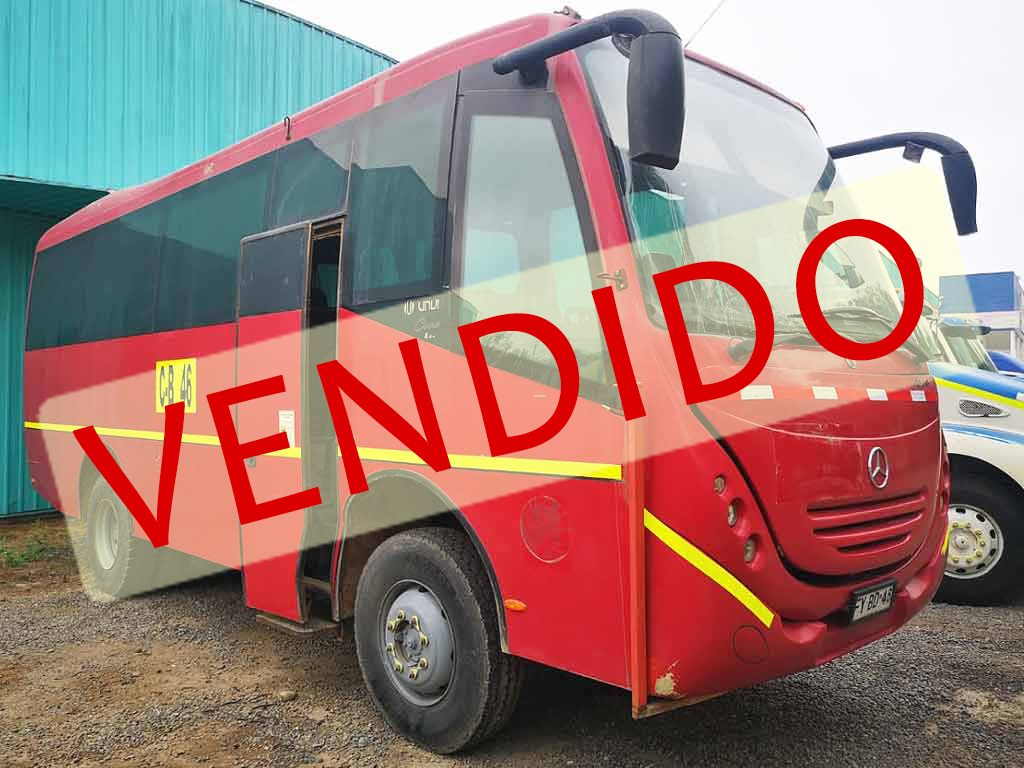 CGR vende Bus MERCEDES BENZ 4X4 Atego 1325 AF, Año 2013
