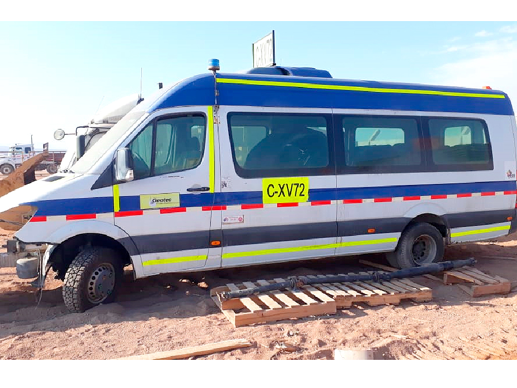 CGR vende Bus MERCEDES BENZ Sprinter 515 CDI 4x2, Año 2017